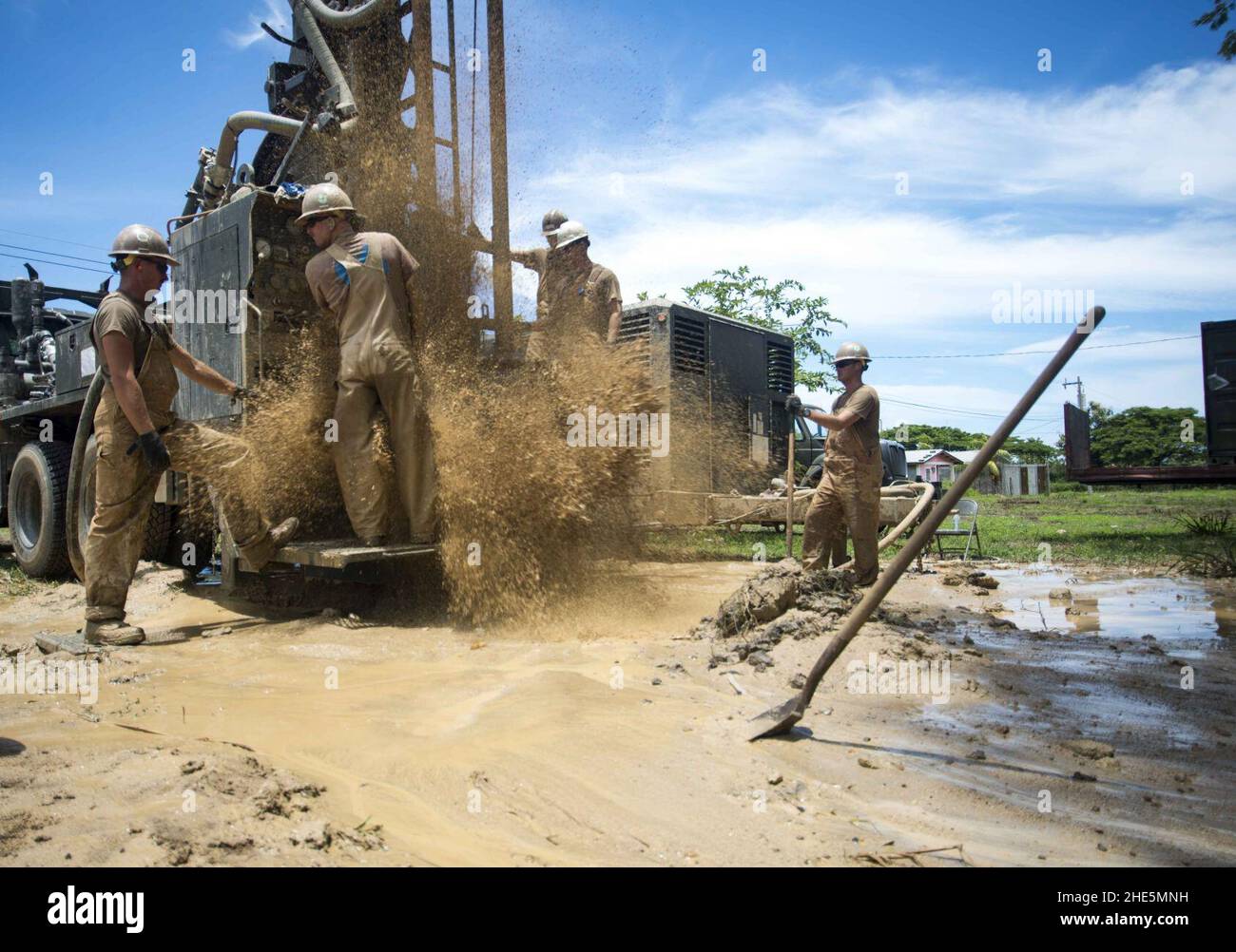 Drilling operations hi-res stock photography and images - Alamy