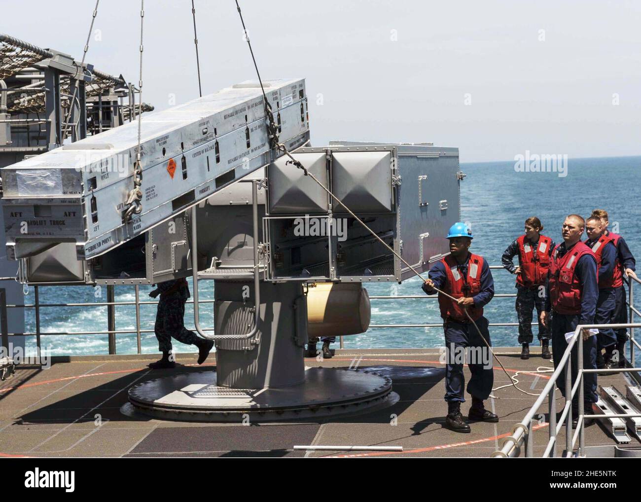 Load missile hi-res stock photography and images - Alamy