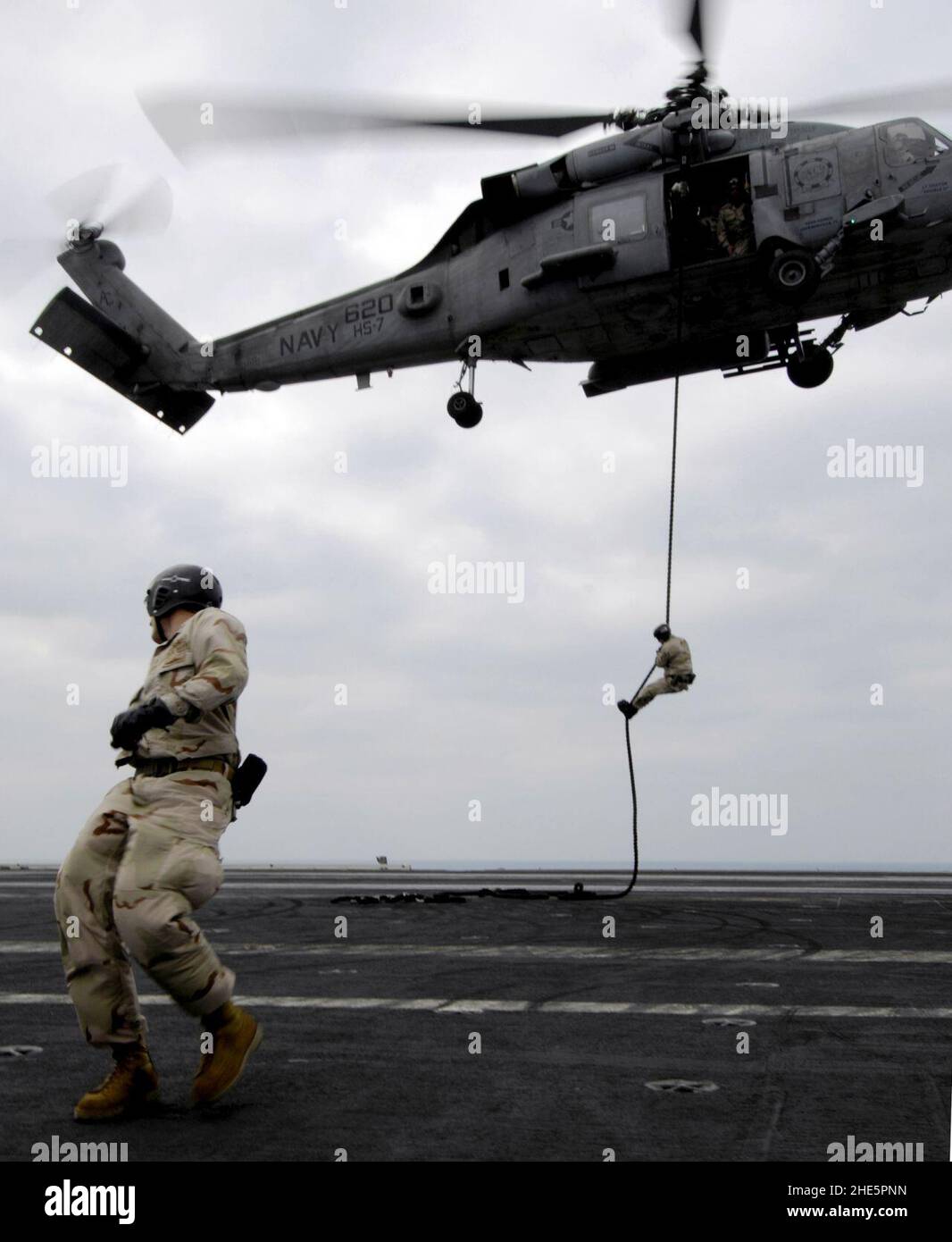 Fast rope techniques hi-res stock photography and images - Alamy