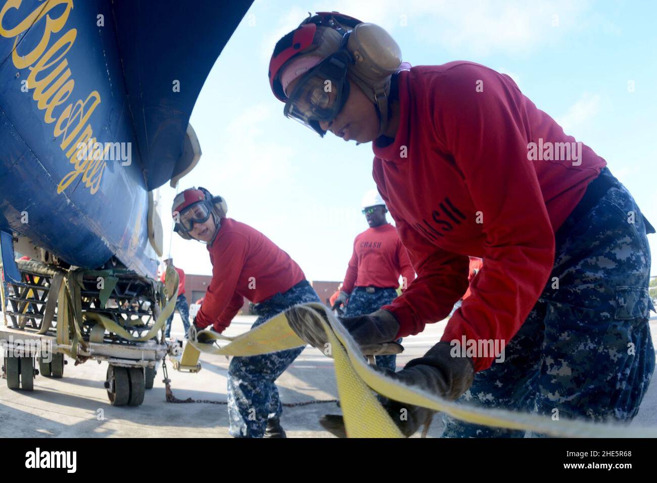 Sailors rig an A-frame strap during the Aircraft Firefighting Shipboard ...