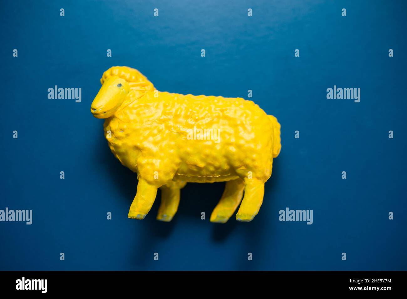 Toy plastic sheep hi-res stock photography and images - Alamy