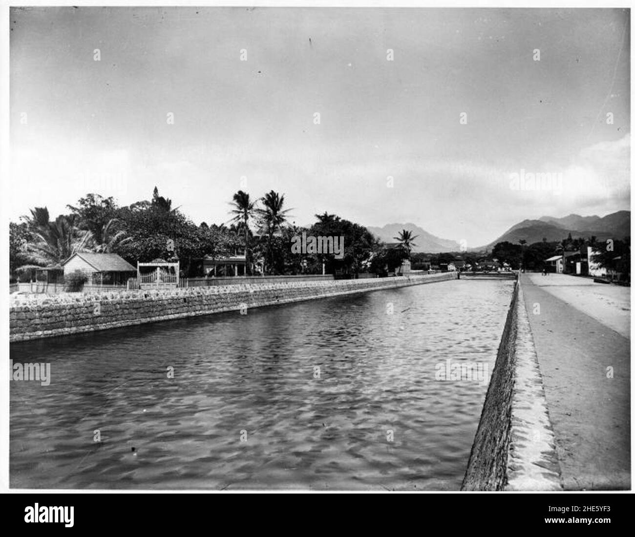 College gate Cut Out Stock Images & Pictures - Alamy