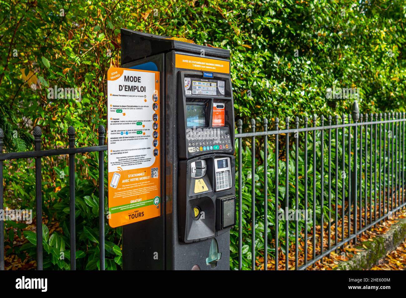 French parking meter hi-res stock photography and images - Alamy
