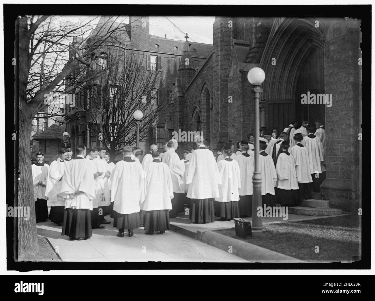 SAINT THOMAS P.E. CHURCH. CONSECRATION SERVICES Stock Photo - Alamy
