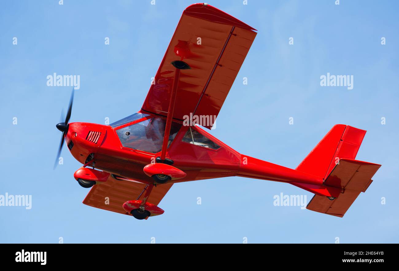 Modern sports airplanes hi-res stock photography and images - Alamy