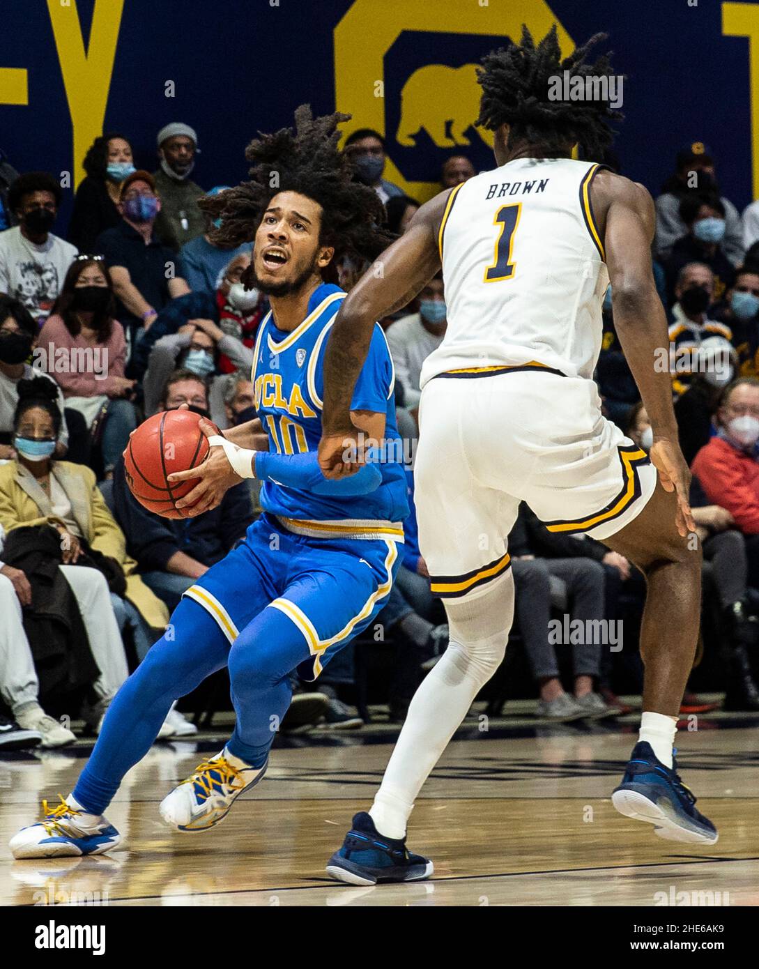 January 08 2022 Berkeley, CA U.S.A. UCLA guard Tyger Campbell (10) goes ...