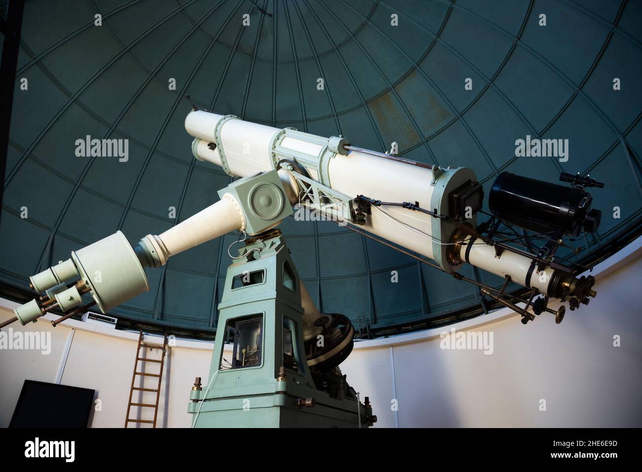 Telescope Modern Design at Steven Brothers blog