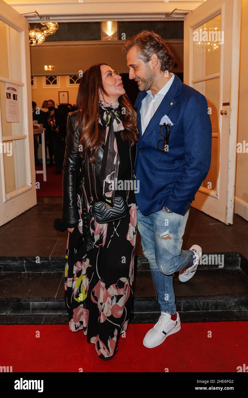05 January 2022, Berlin: Simone Thomalla and Philipp Sattler arrive at ...