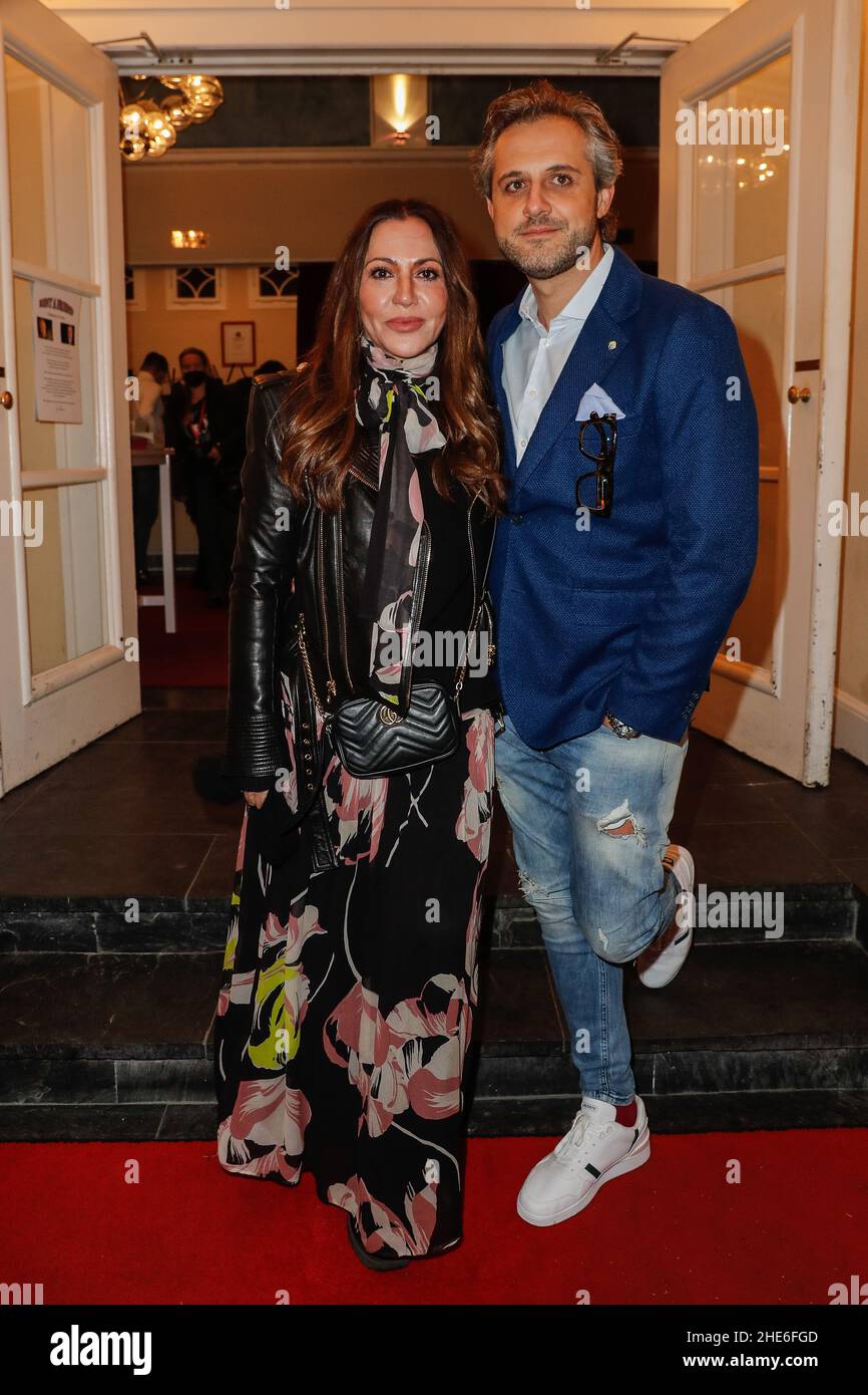 05 January 2022, Berlin: Simone Thomalla and Philipp Sattler arrive at ...