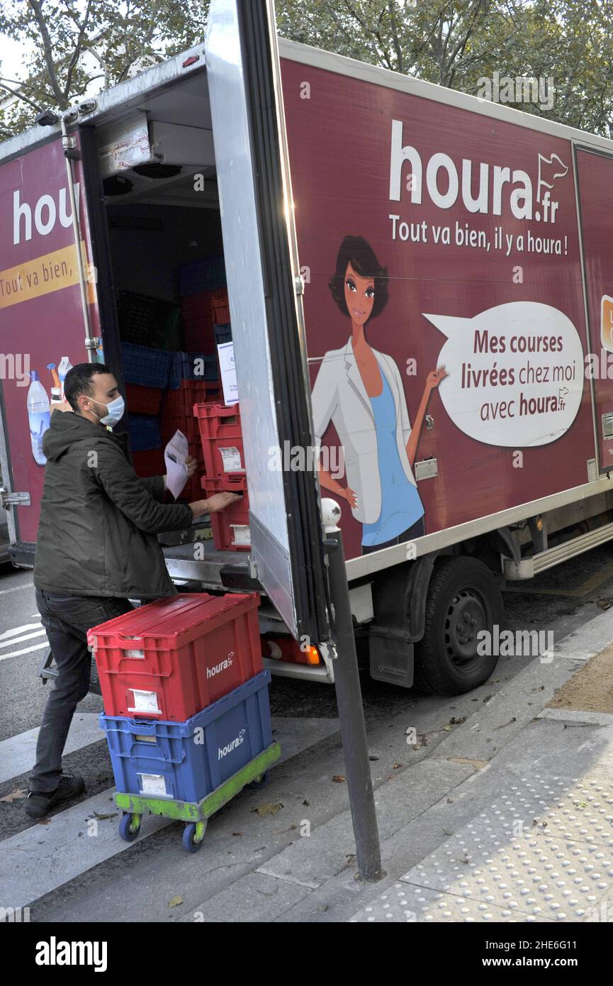 Service de livraison hi-res stock photography and images - Alamy