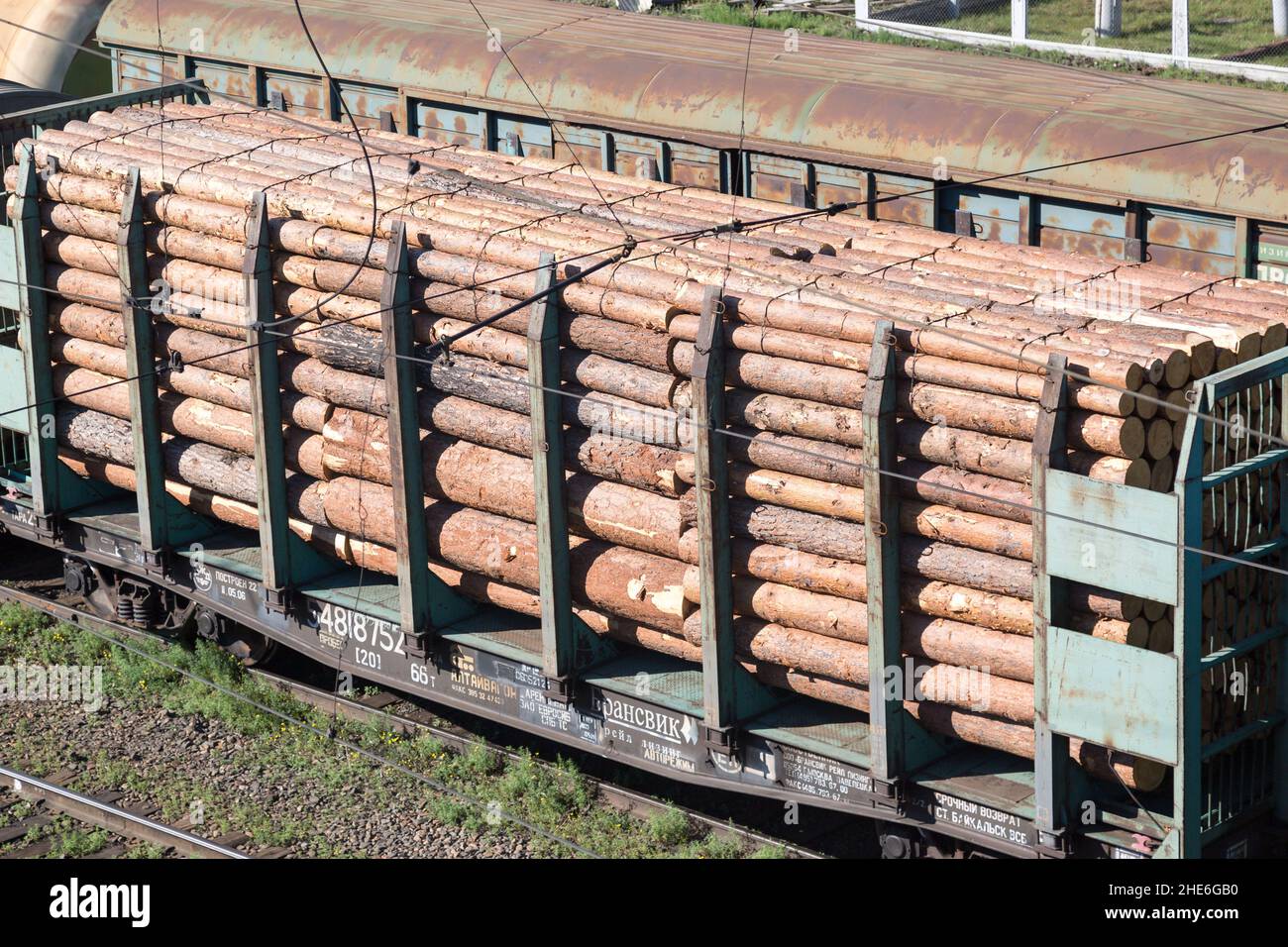 Timber rail carriage hi-res stock photography and images - Alamy