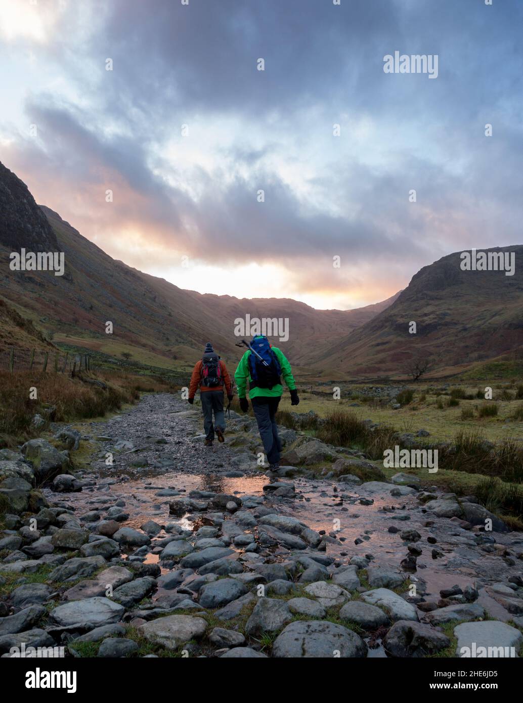 The view south from Scafell Pike - England's highest peak at 3,209ft ...