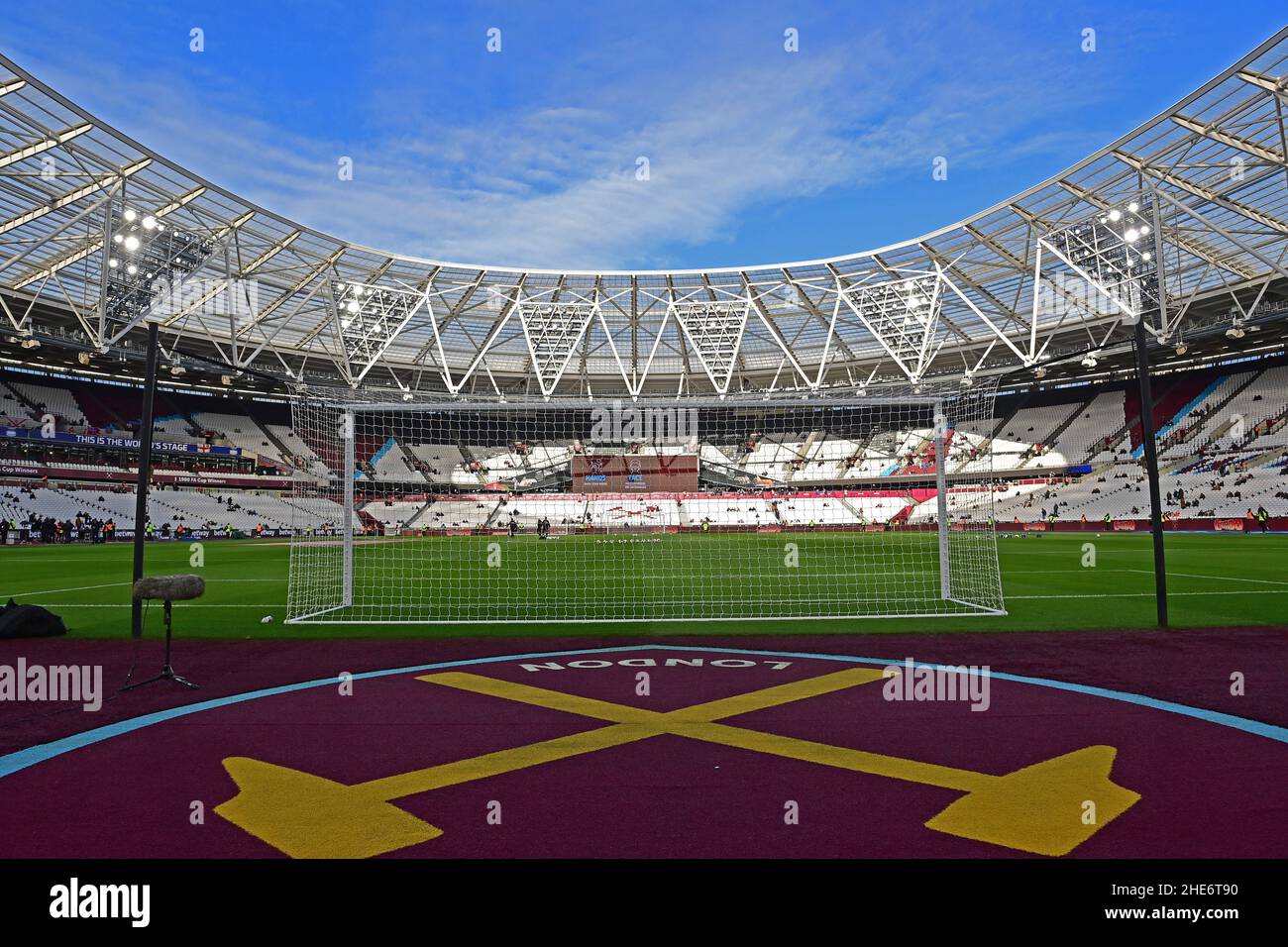 A general view of The London Stadium Stock Photo - Alamy
