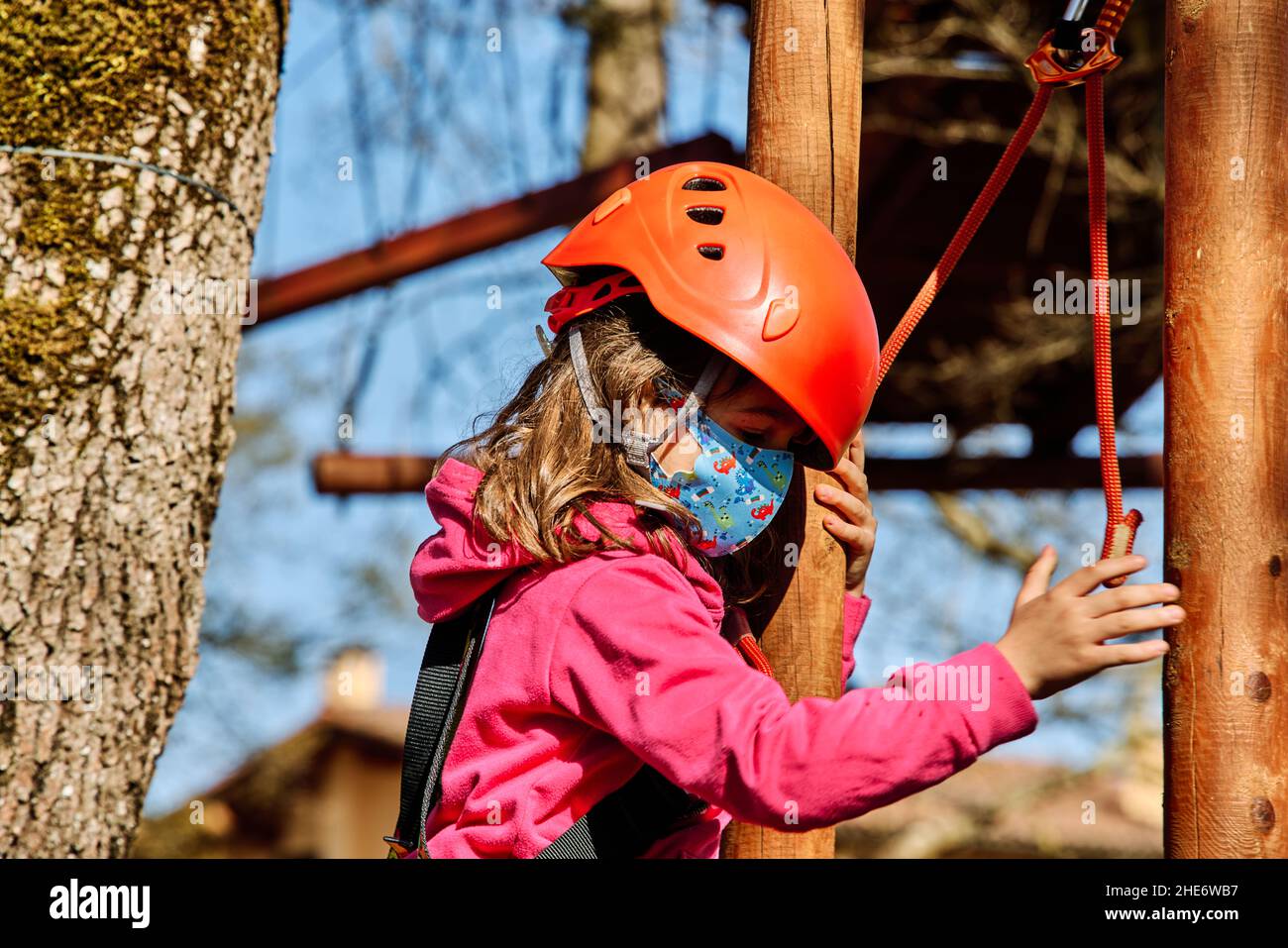 Young between ropes hi-res stock photography and images - Alamy