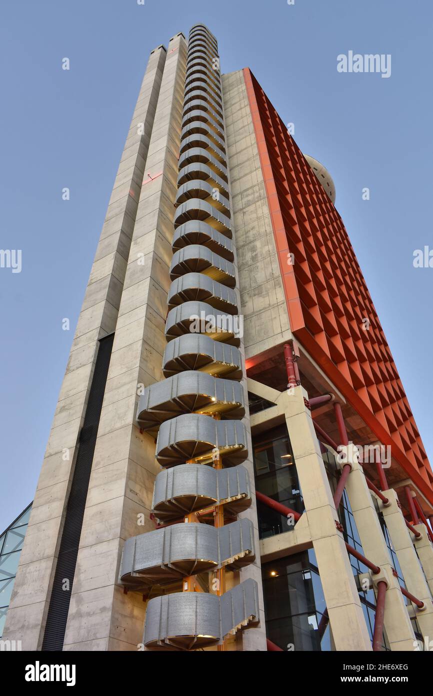 Hyatt Regency Barcelona Tower - modern skyscraper hotel located in ...