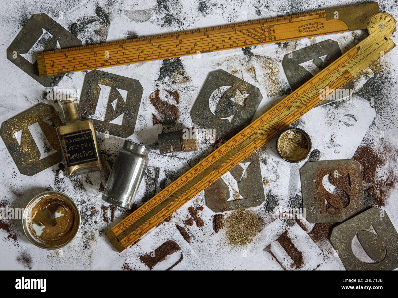 Metallic stencils hi-res stock photography and images - Alamy