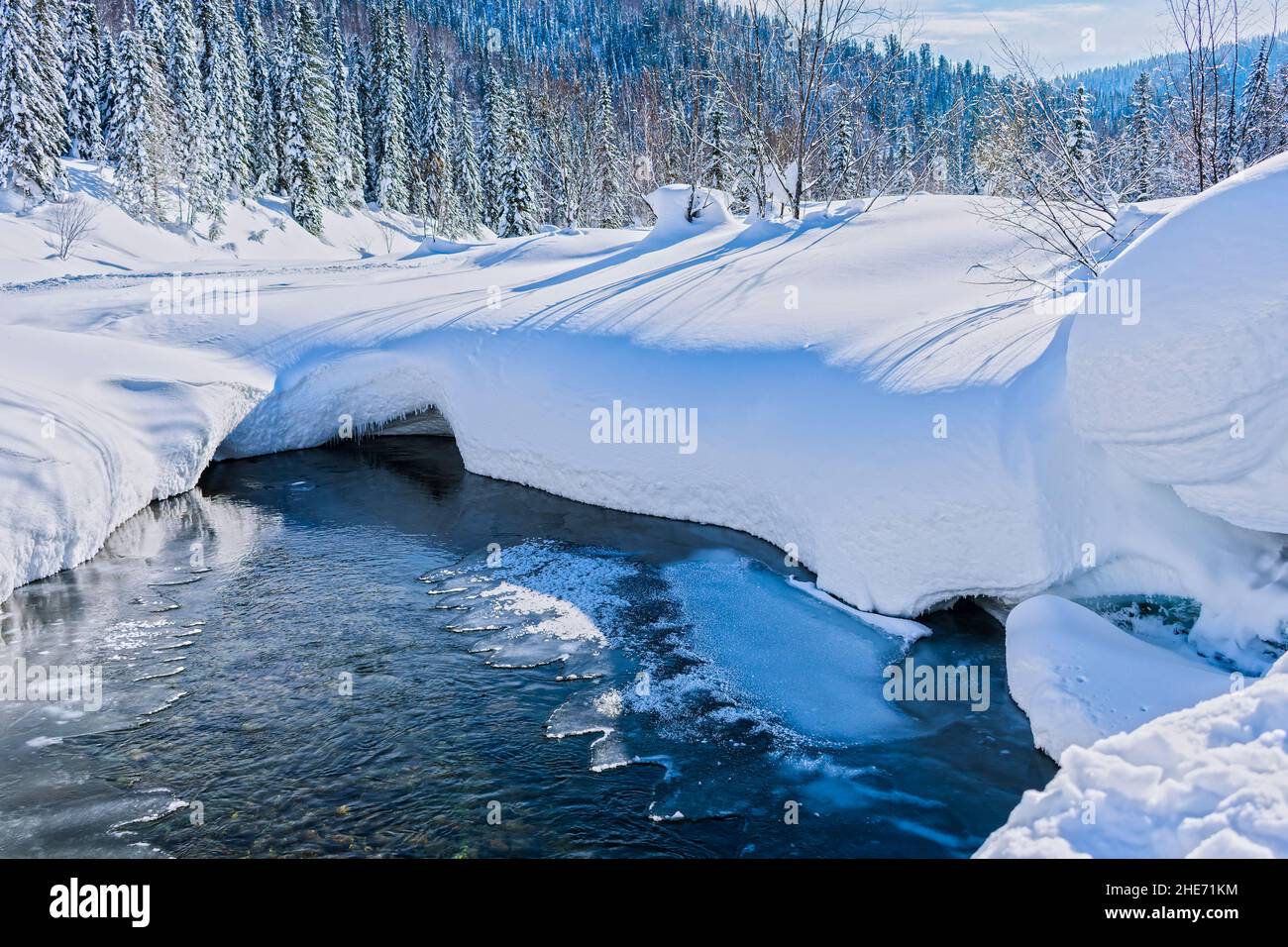 Pure mountain spring water flows hi-res stock photography and images ...