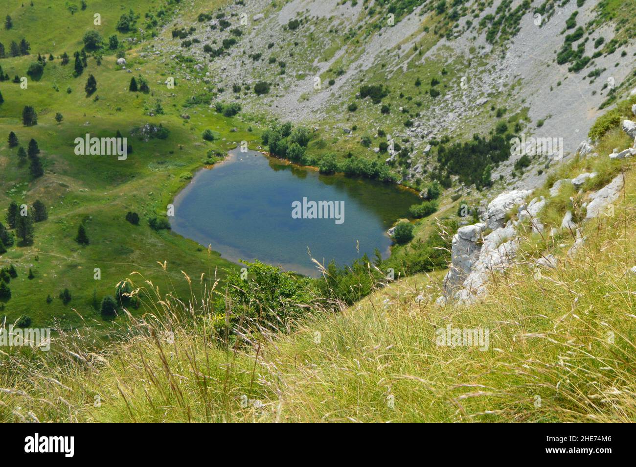 Hiking on Zelengora mountain, Ugljesin vrh, Bosnia Stock Photo - Alamy