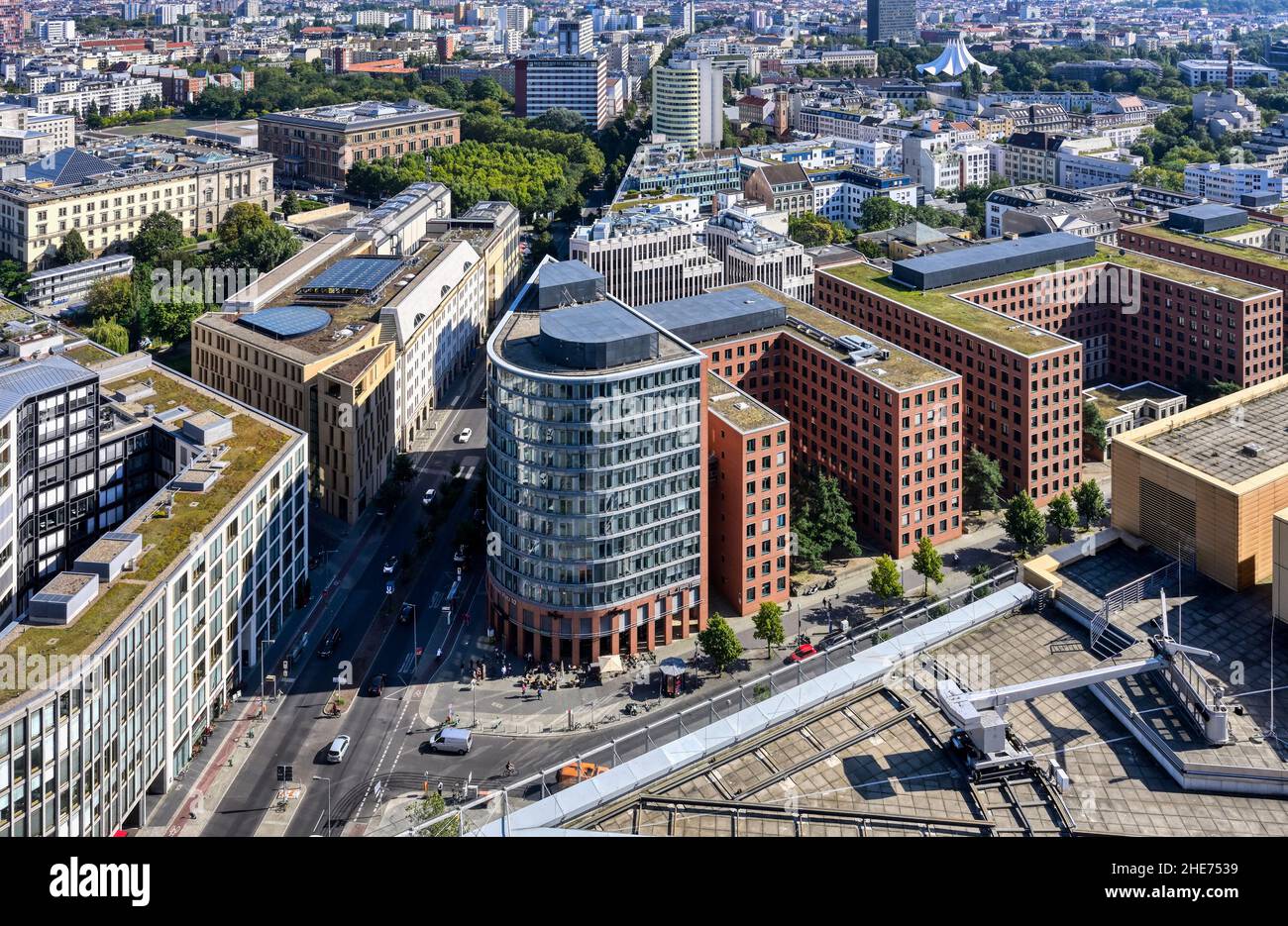 Berlin central square hi-res stock photography and images - Alamy