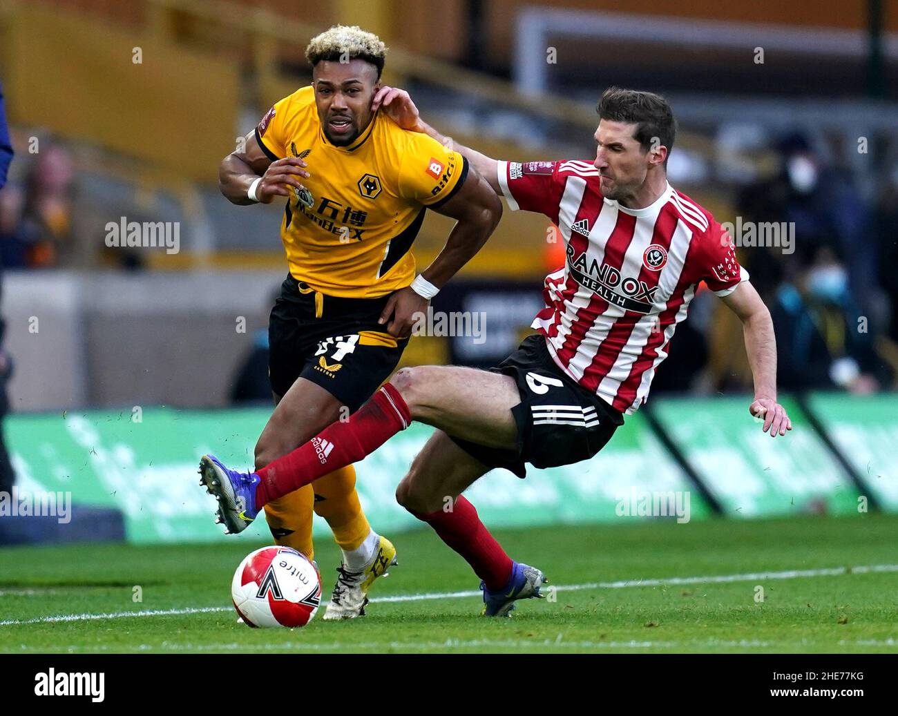 Adama traore wolves 2022 hi-res stock photography and images - Alamy