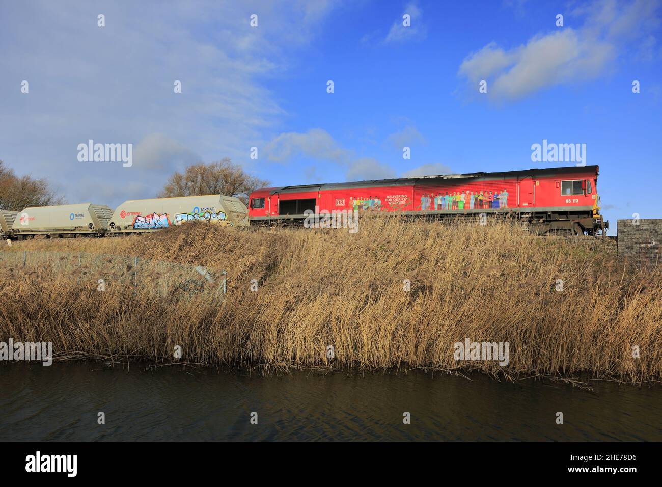 66113 DB rail, diesel powered freight train near Whittlesey town train ...