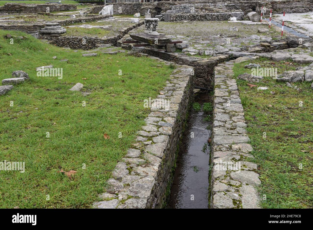 Luni ruins italy hi-res stock photography and images - Alamy