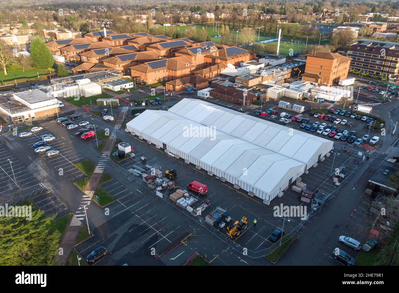 Nhs nightingale surge hub hospital hi-res stock photography and images ...
