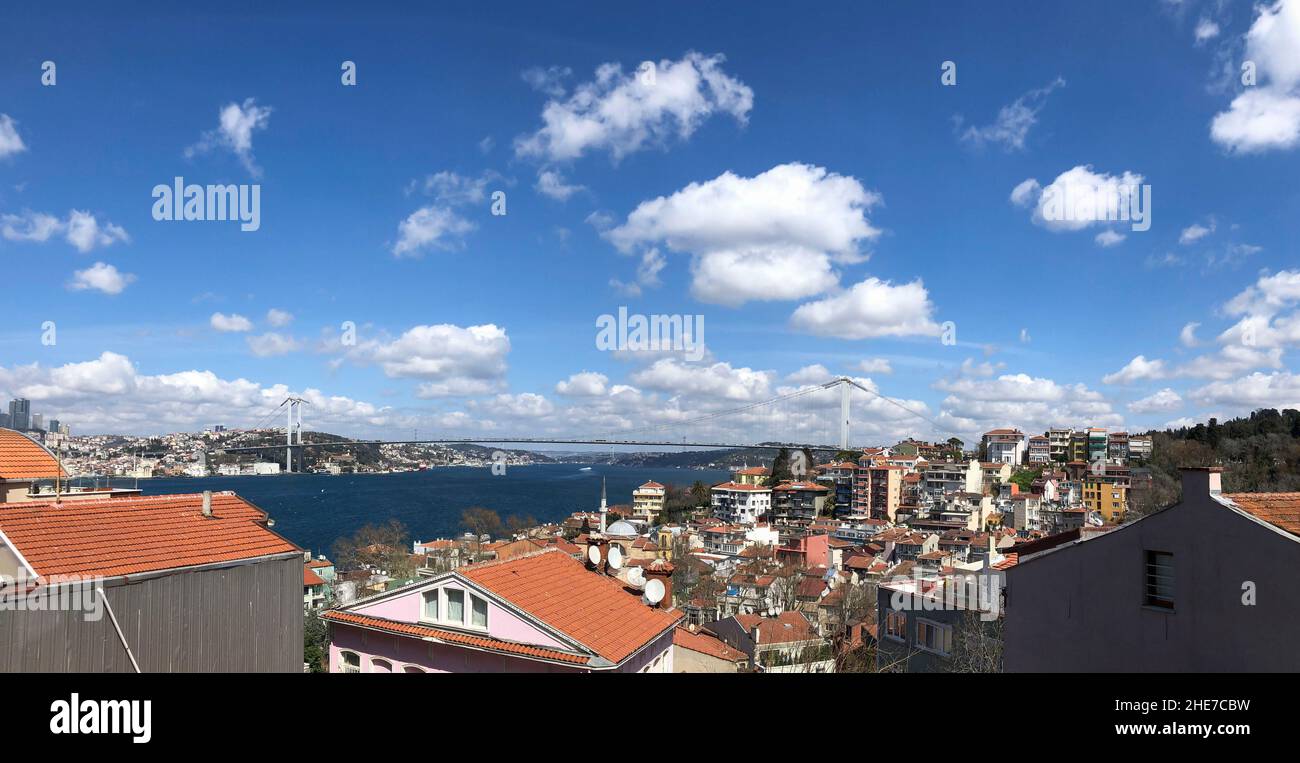 Bosporus bridge in Istanbul, Turkey under beautiful sky Stock Photo - Alamy