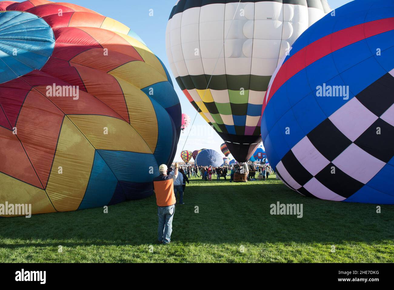 Crowd inflating air balloons during International Hot Air Balloon ...