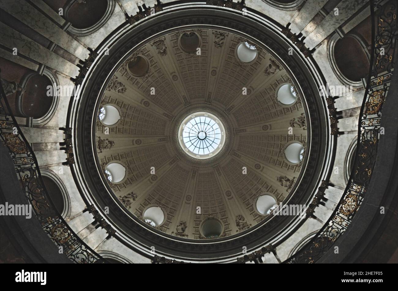 Bode-Museum, Museumsinsel, Berlin - Blick in die kleine Kuppel | Bode ...