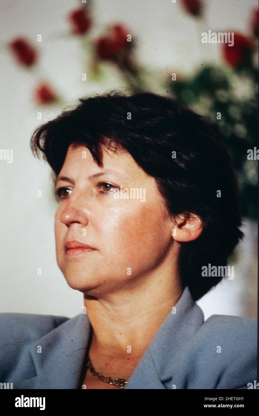 Archives 90ies; Martine Aubry talks in Lyon, France, 1994 Stock Photo ...