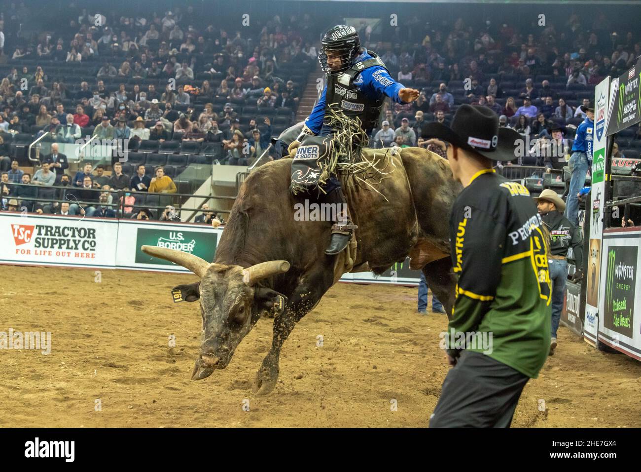 NEW YORK, NY - JANUARY 07: Alex Cardozo rides Total Feeds Bushwacked ...