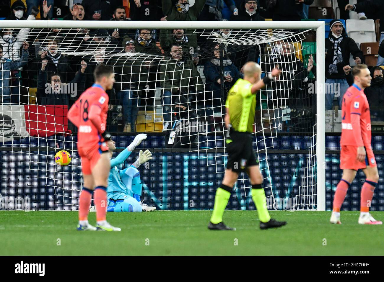 Nahuel molina goal hi-res stock photography and images - Alamy