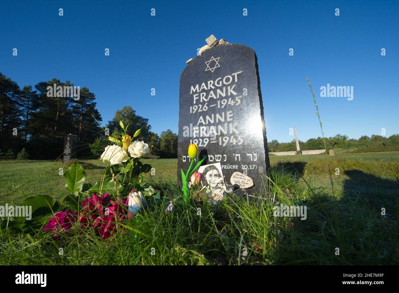 Edith Frank Grave 1945