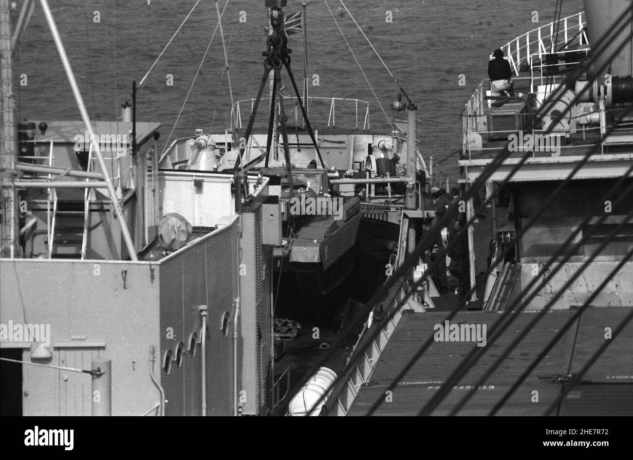 Loading Chieftain Tanks for Kuwait onboard cargo ship M/V Ibn Rushd ...
