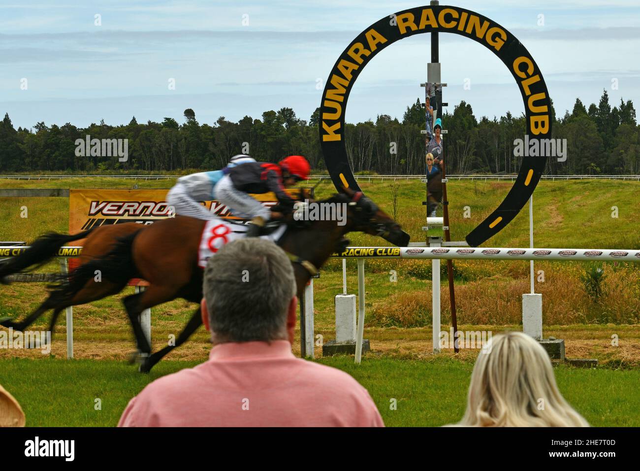 Horse race finish line 2022 hi-res stock photography and images - Alamy