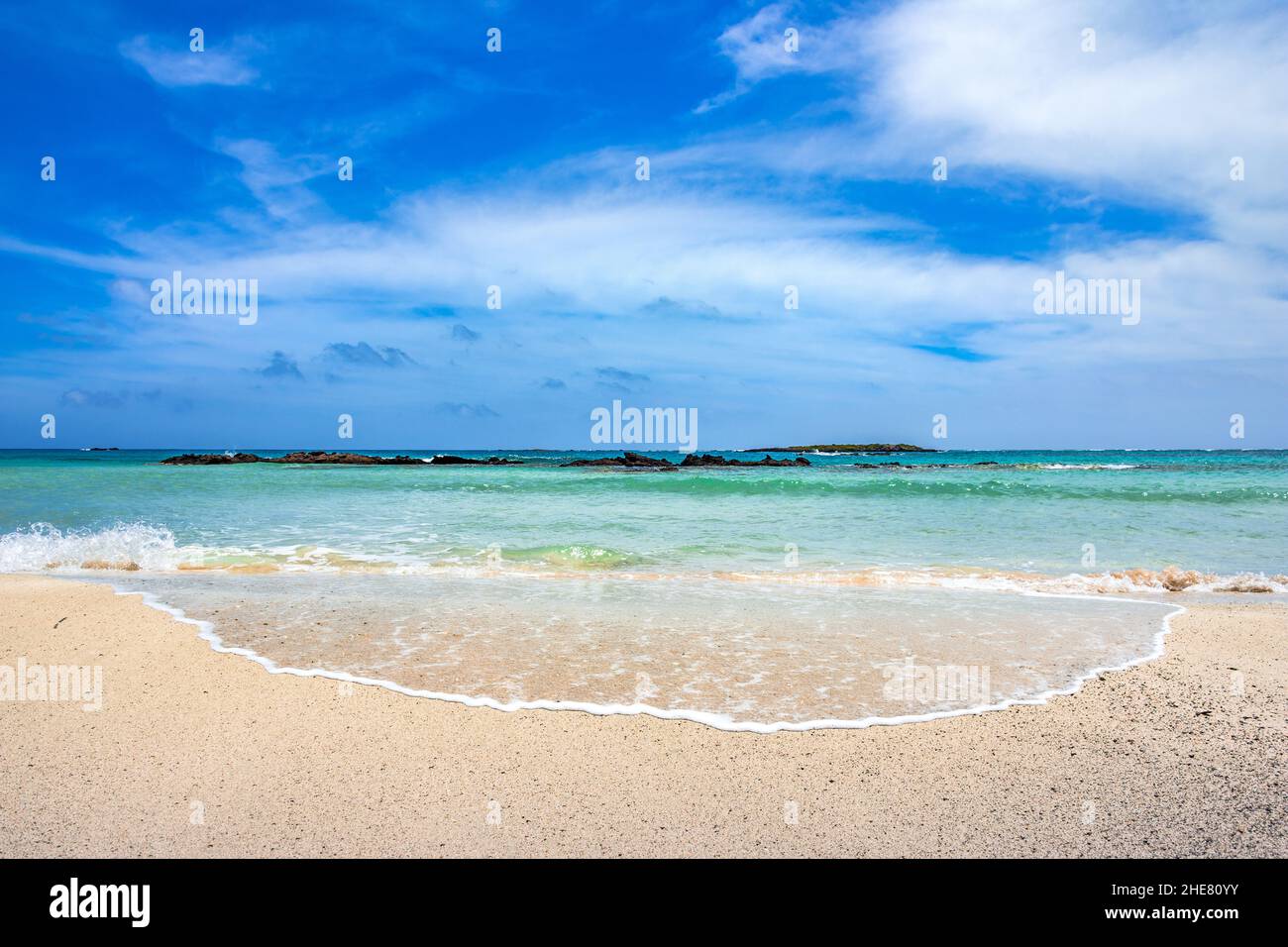 Tropical sandy beach with turquoise water, in Elafonisi, Crete, Greece ...