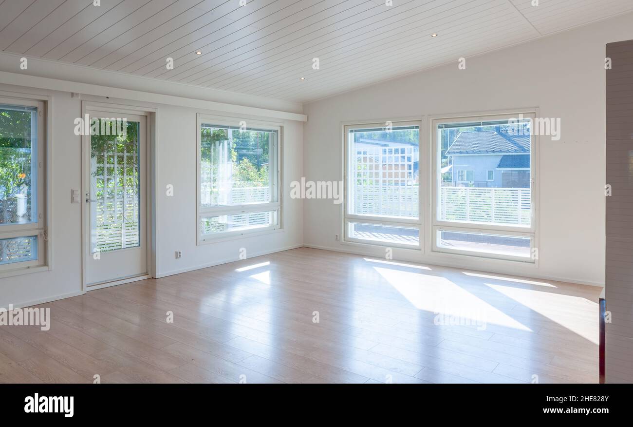 Clean empty home interiors Stock Photo - Alamy