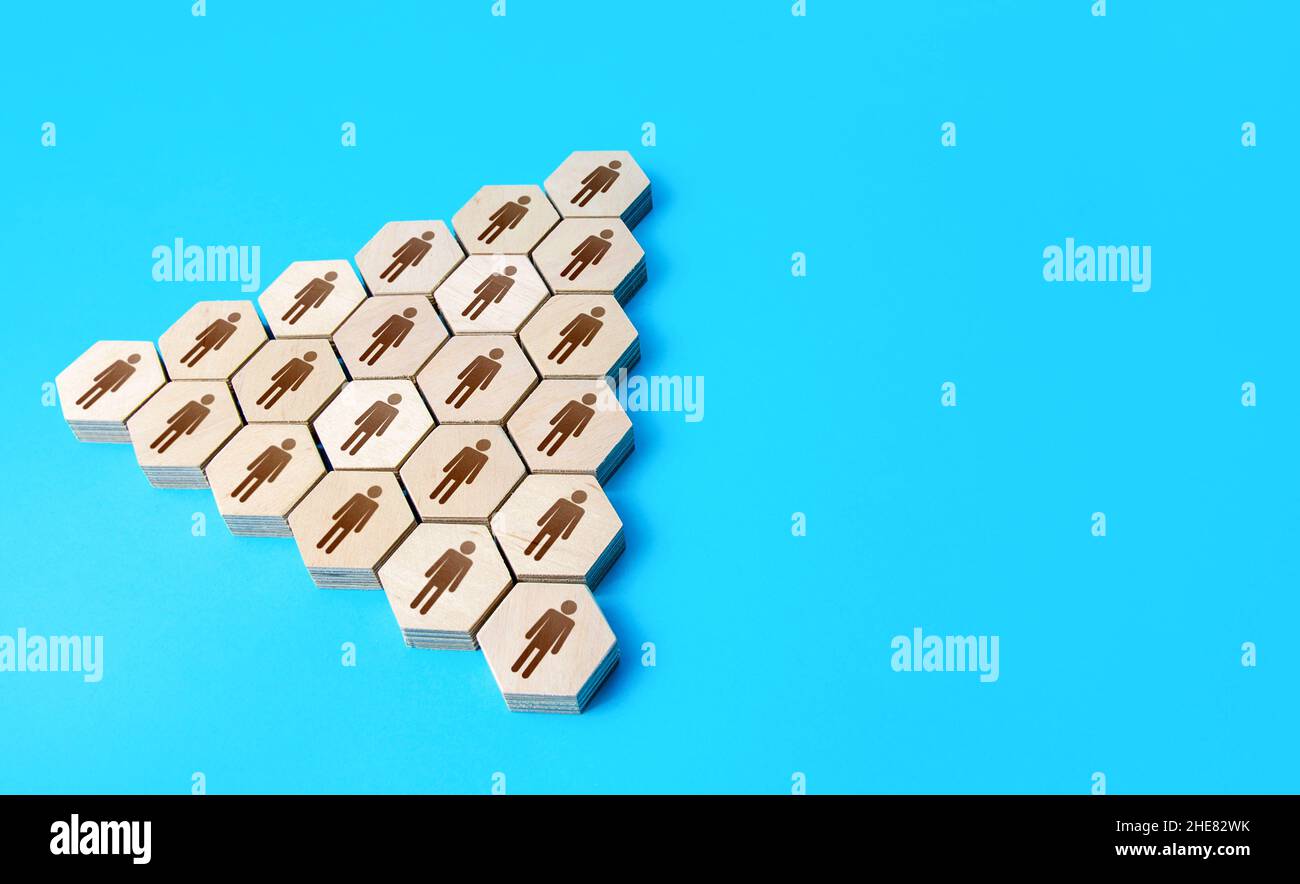 Figures of people in the shape of a triangle with a leader at the head ...