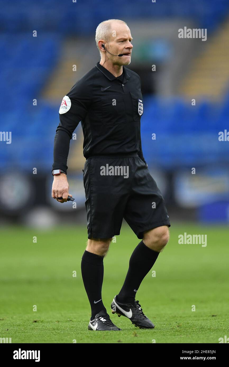 referee Andy Woolmer during the game Stock Photo - Alamy