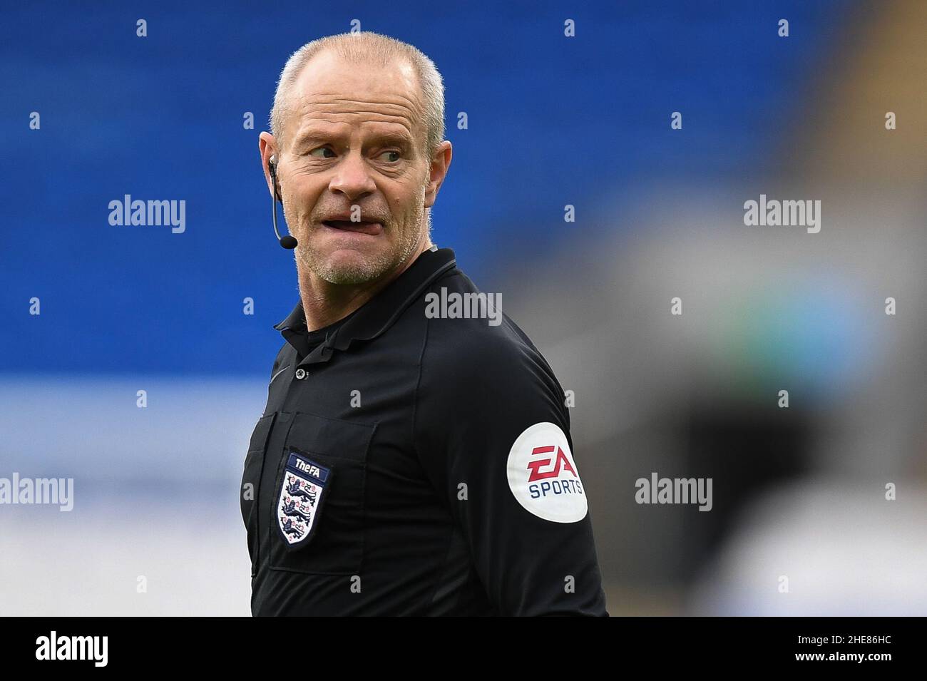 Referee andy woolmer hi-res stock photography and images - Alamy