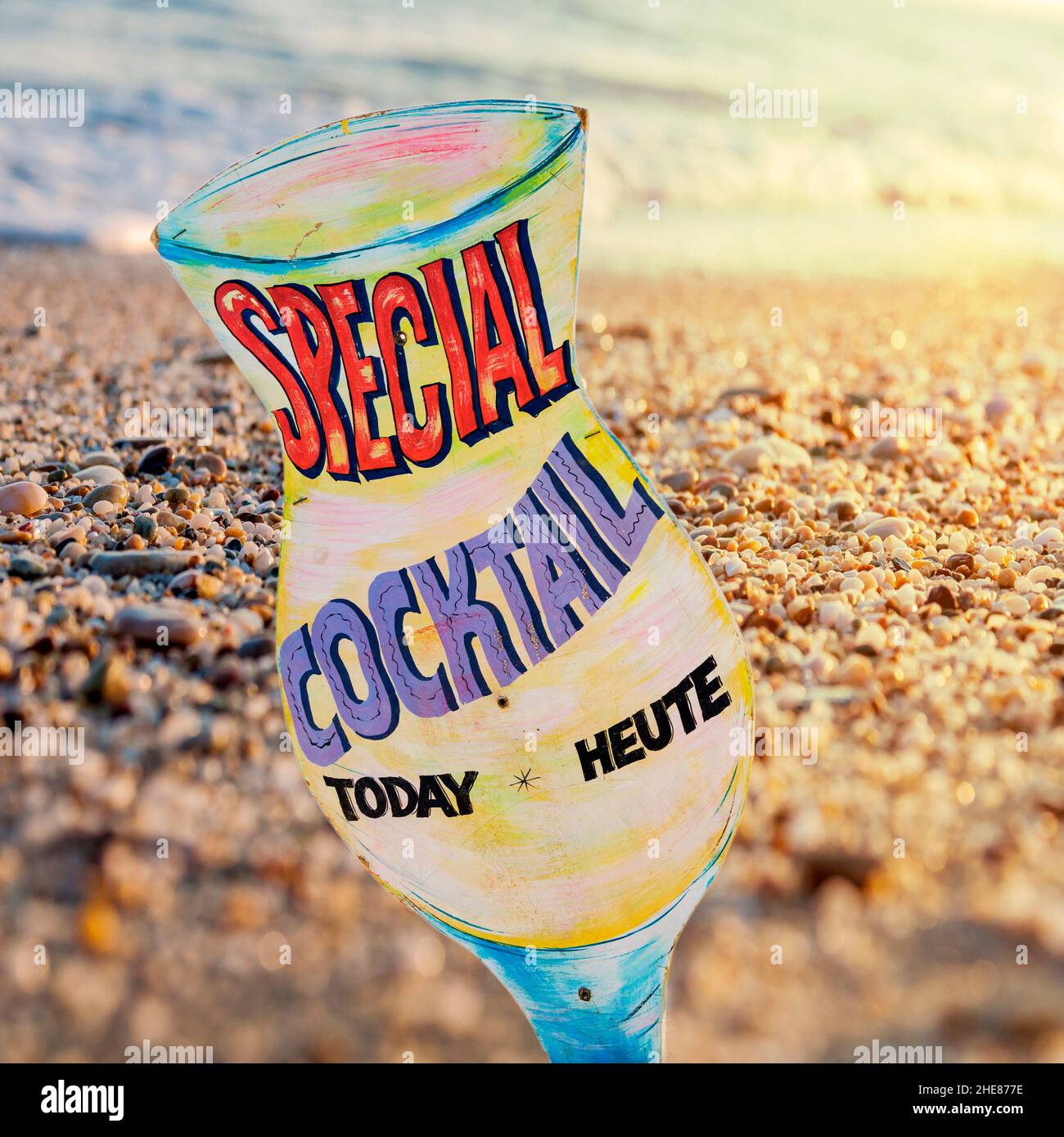Cocktail beach sign Stock Photo - Alamy