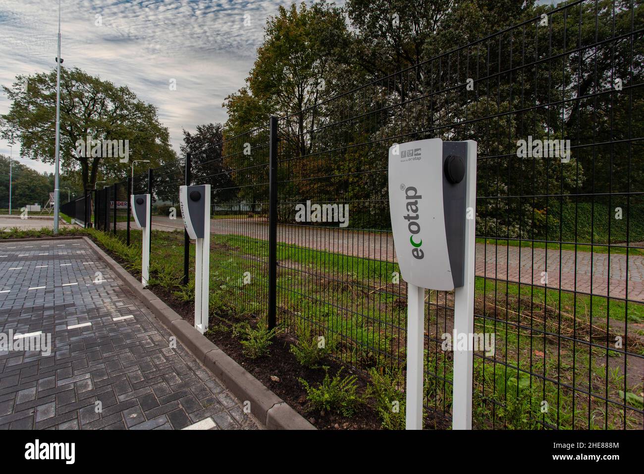 Loading stations hi-res stock photography and images - Alamy