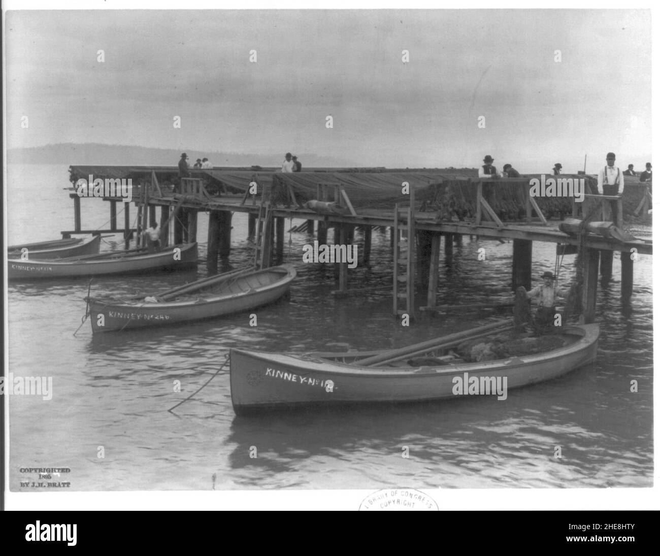 Vintage nets fishing on columbia river hi-res stock photography and ...