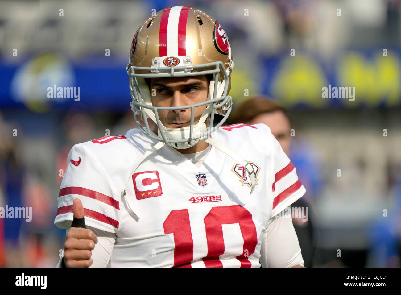 Gives thumbs up hi-res stock photography and images - Alamy