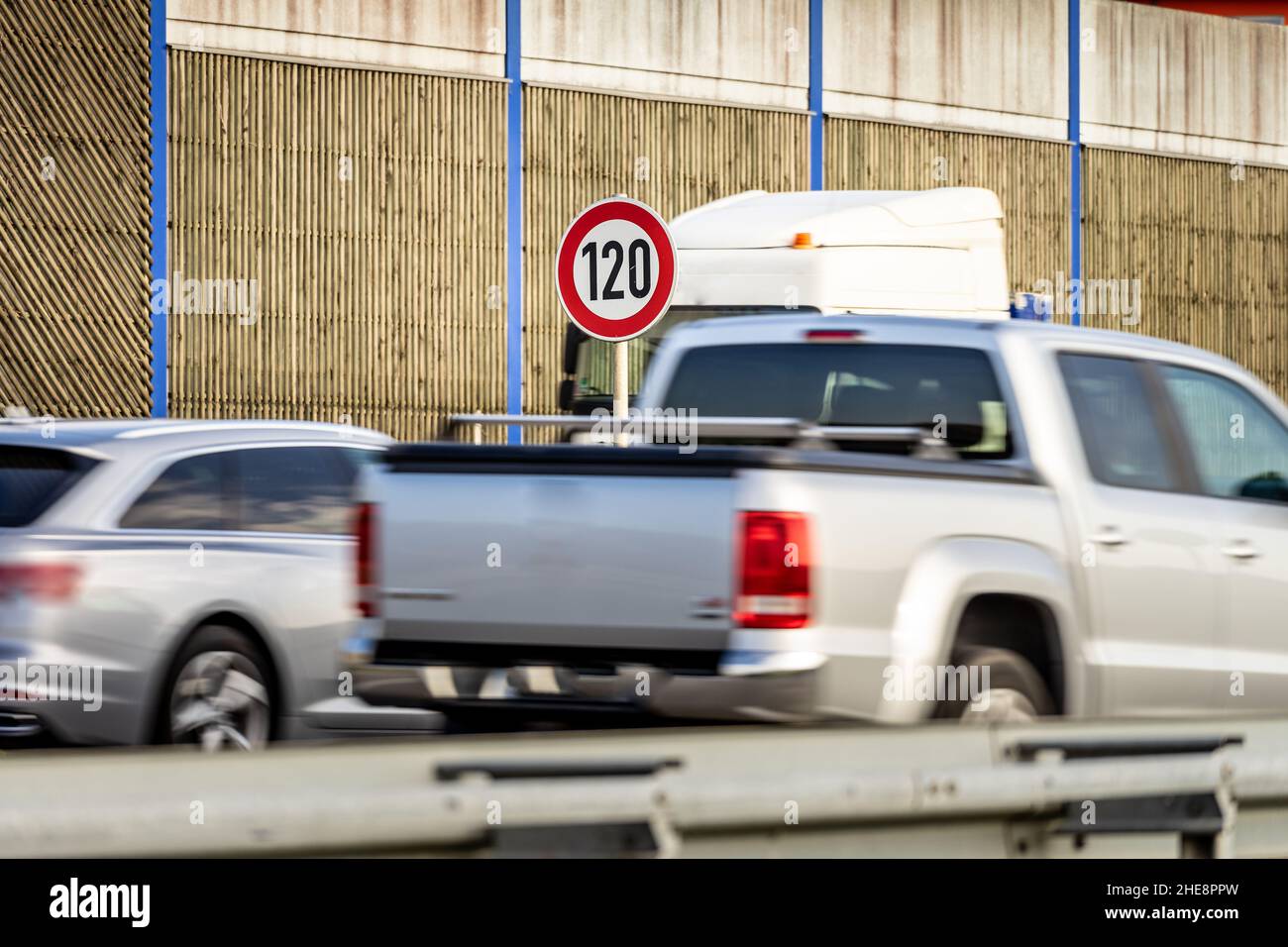 Highway 120 sign hi-res stock photography and images - Alamy