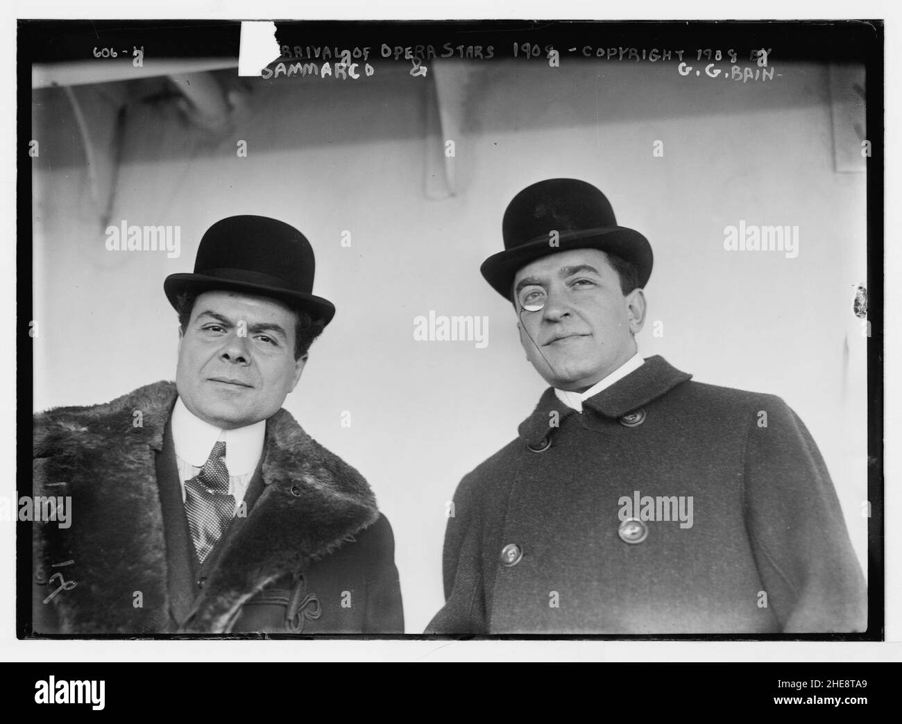 Vintage opera stars hi-res stock photography and images - Alamy
