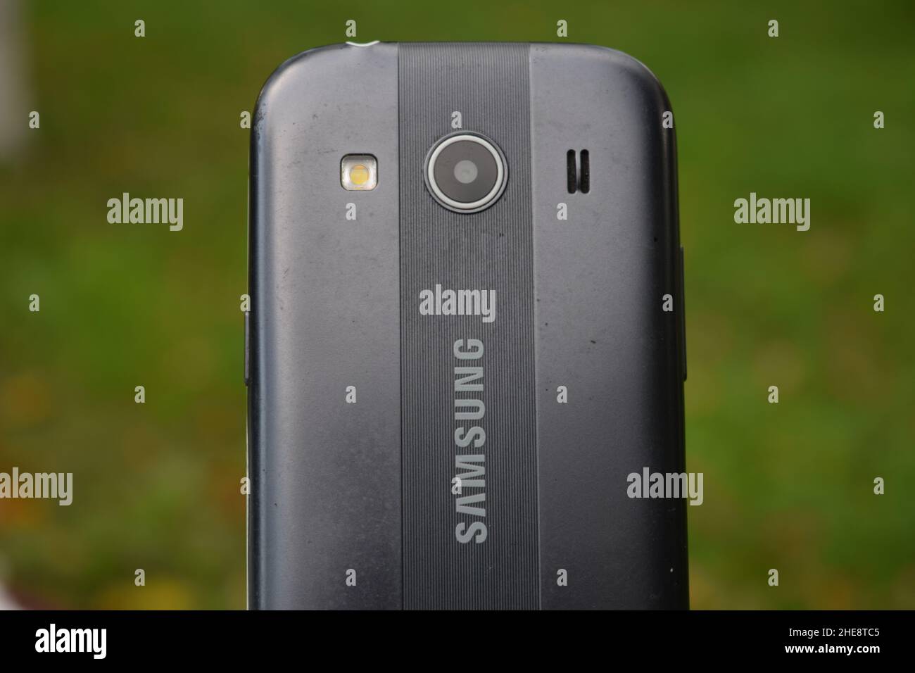 Samsung old phone hi-res stock photography and images - Alamy