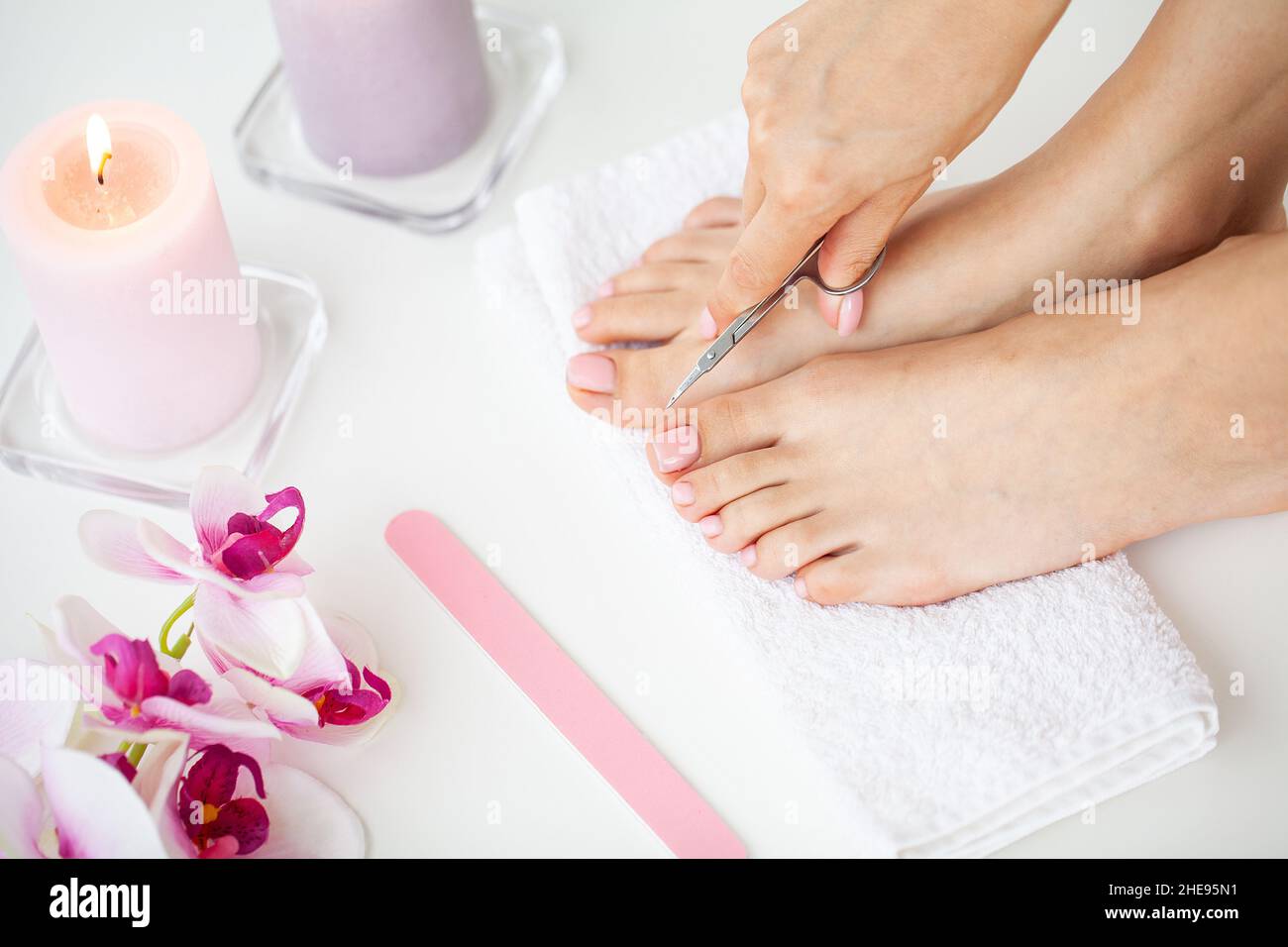 Women getting pedicure hi-res stock photography and images - Alamy