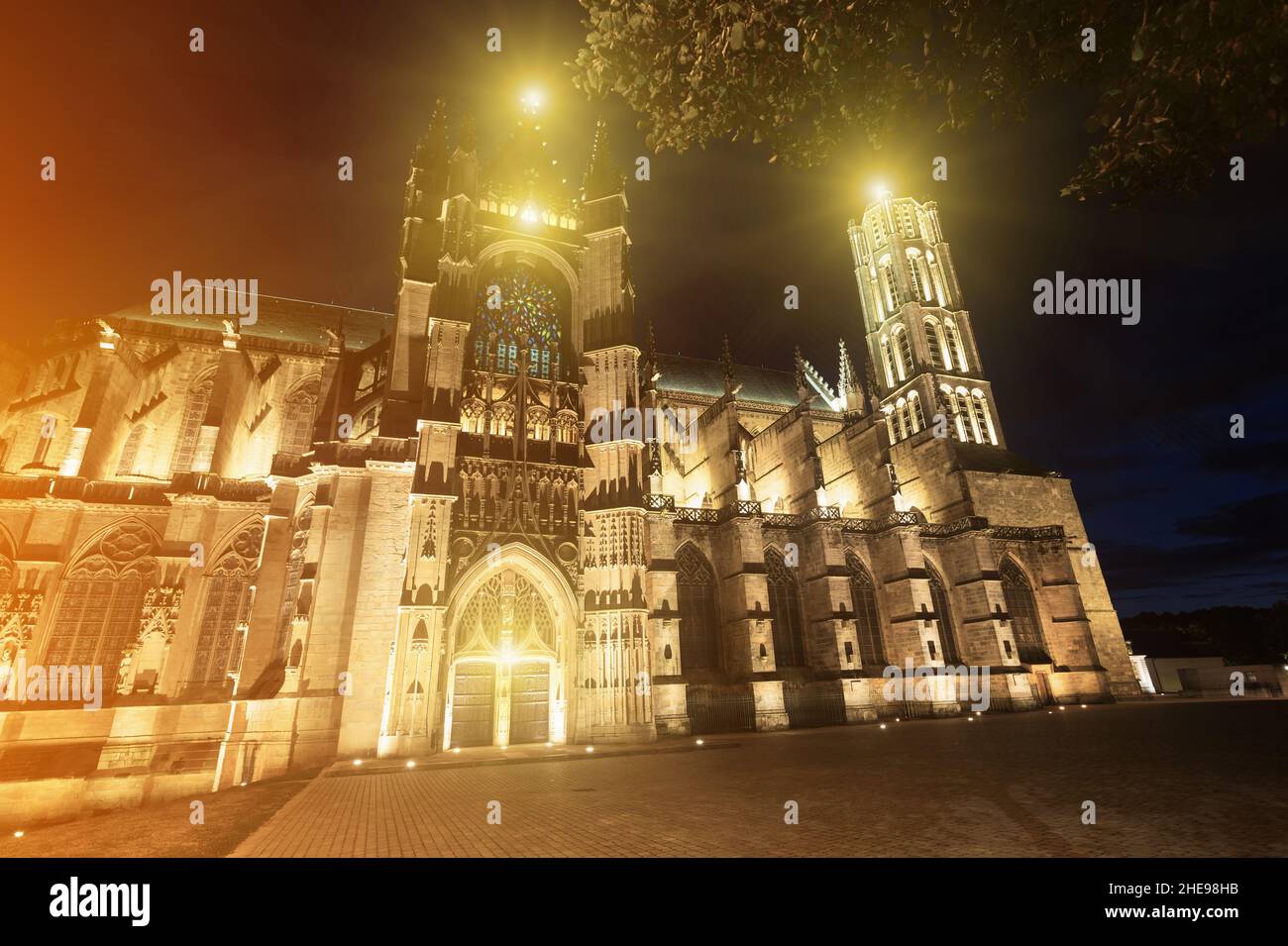 Night view of gothic Catholic Cathedral Stock Photo - Alamy